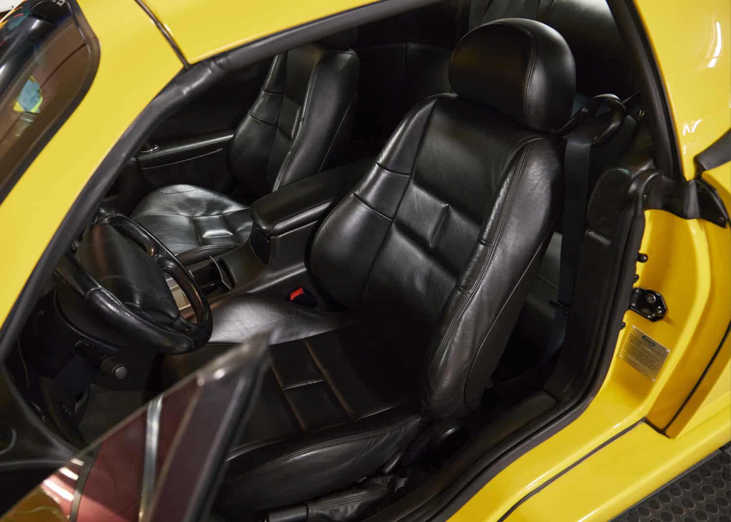 #0074 2000 Qvale Mangusta 5-speed - West Coast Dream Machines